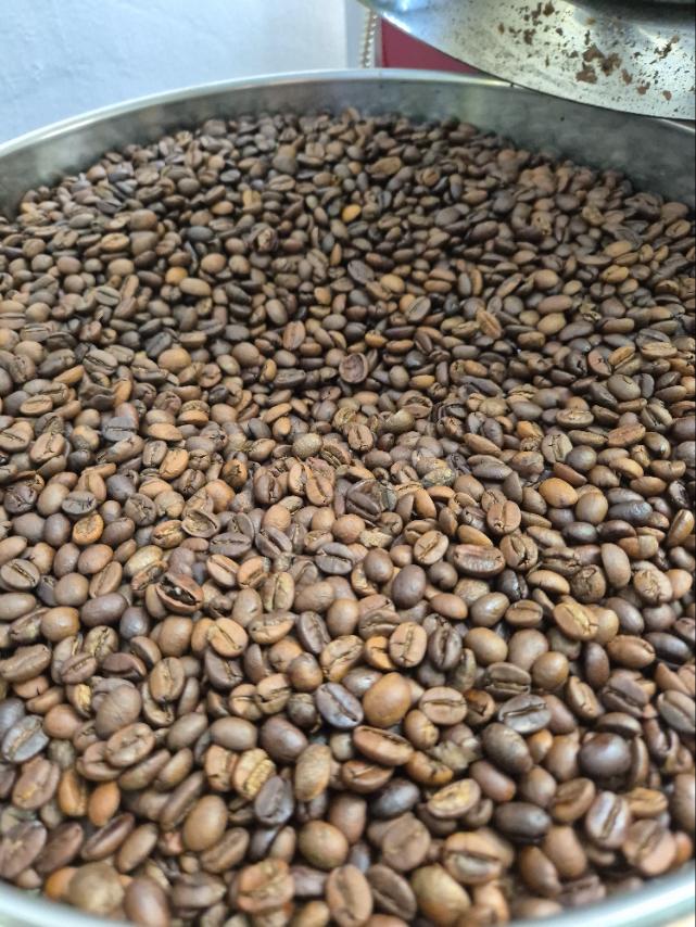 Arabica Medium Roast Coffee – Commodity Trader PH